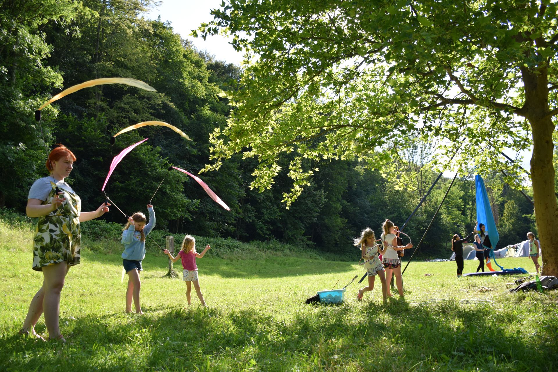 Cirkus Fuskabo – Cirkus kot umetnost, ki povezuje in opolnomoča.